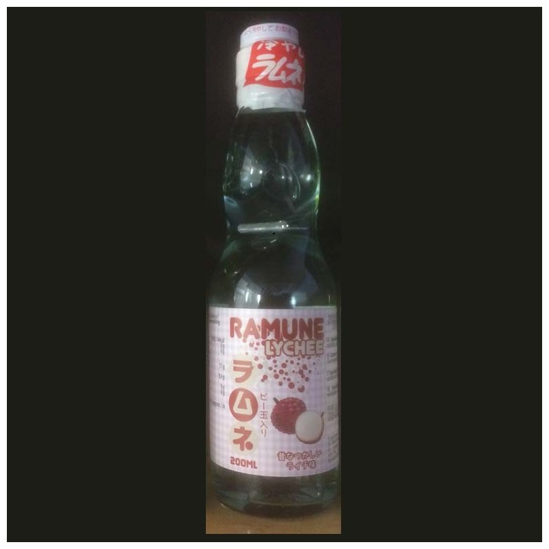 Traditionnel & délicieux ramune au lychee bouteille en verre